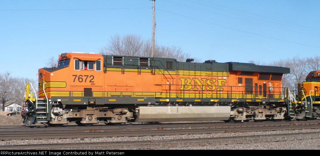 BNSF 7672
